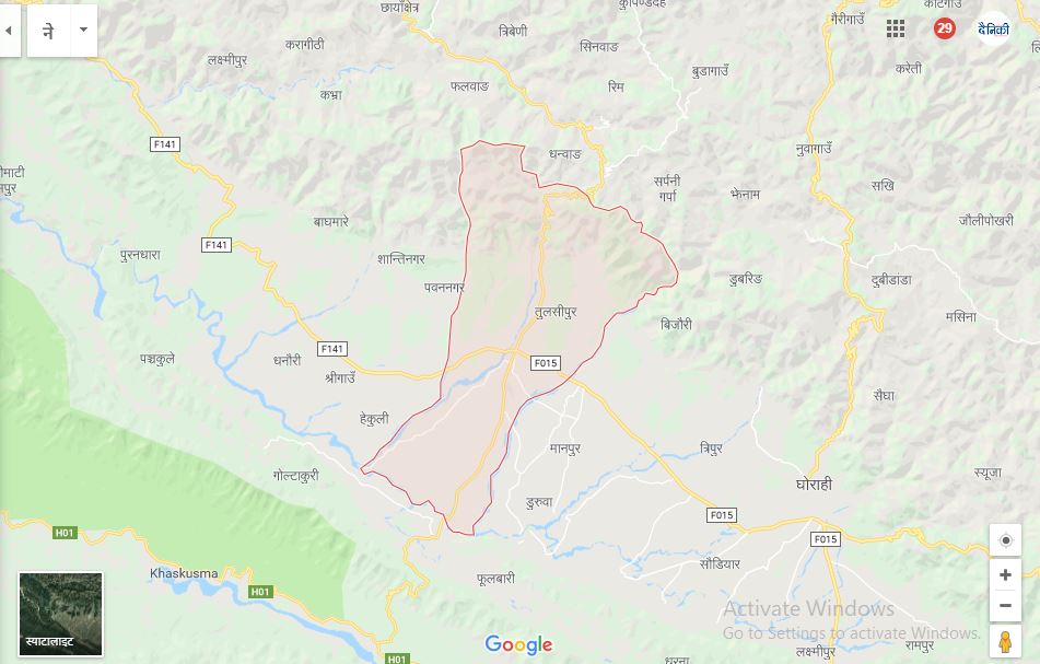 दाङमा सहिद कृष्णसेन इच्छुक बहुप्राविधिक शिक्षालयका बिद्यार्थी चढेको बस ...