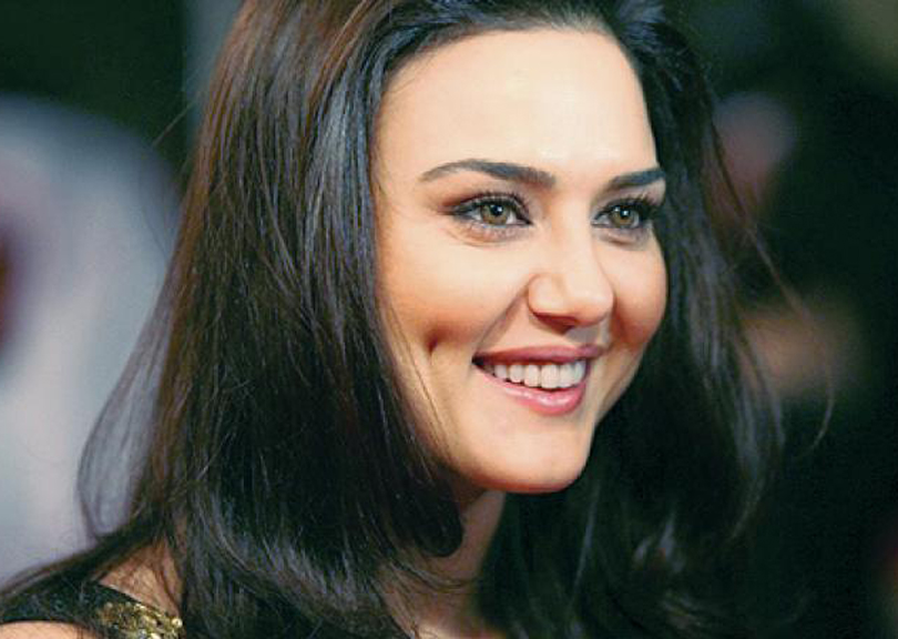 प्रिती जिन्टाकाे १० वर्ष कान्छा श्रीमान्, यस्ताे छ उनकाे जाेडी - Dainiki Dainiki